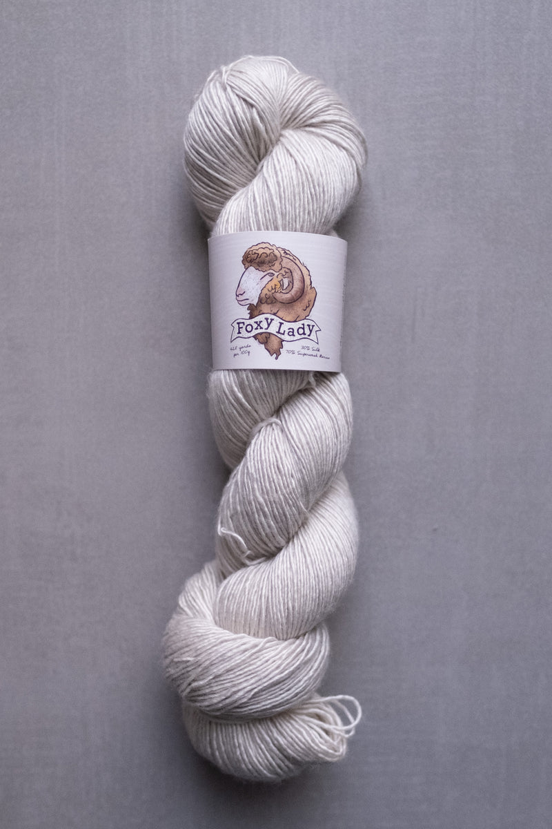 Foxy Lady Solids - The Farmer's Daughter Fibers